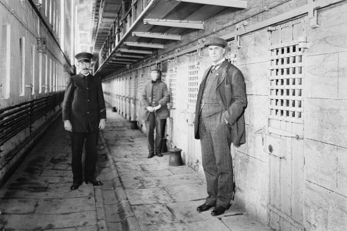 Inside the Prison Walls of Consumerism | The Minimalists